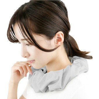 ※商品はお取り寄せとなりますのでご注意ください ■商品紹介：水で濡らすだけで繰り返し使えるかんたんひんやりアイテム！ ■セット内容等： ポリエステル・PVC・ステンレス・磁石 ■商品サイズ：230×230×10mm ■商品重量：44gとって...