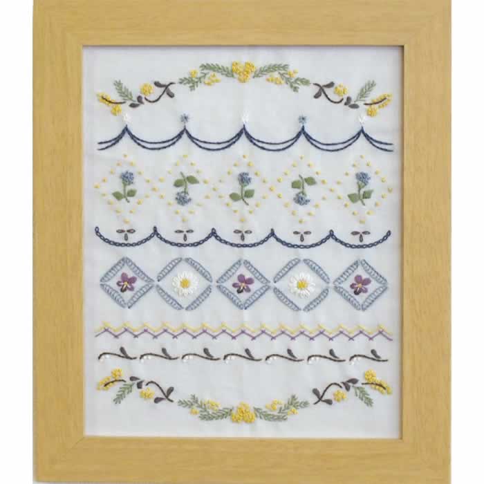 キット内容 25番刺繍糸 GARDENPARTYコットンクロス　3アイスグレー(図案プリント済み） フランス刺しゅう針 カラー図案つき説明書【繰り返して使える白黒図案付き】 用意するもの:縫い糸・縫い針・ハサミ レベル：初級〜中級向け 学べ...