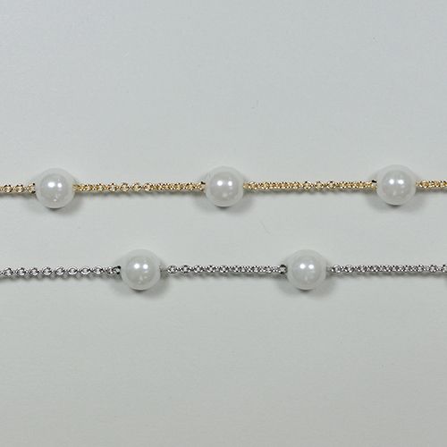 ブラスソルダーチェーンの略であるBS品番チェーンはその名の通り真鍮製のろう付け（溶接）チェーンになります。ろう付けしてあるためにチェーンの引っ張りに対して強度があり、細いチェーンでもすぐに切れることはありません。ある程度チェーンの強度が必要...