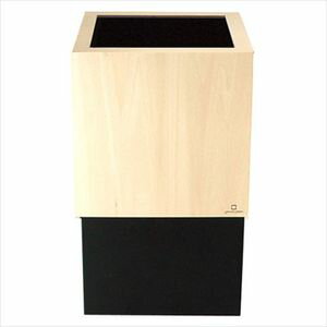 サイズ約 幅20.0×奥行20.0×高さ33.0（cm）材質シナ合板、MDF容量10L備考【重量】1300g　【カラー】ブラックゴミ箱10LWCUBEレッド10LWCUBEダークブルー10LWCUBEブラウン10LWCUBEオレンジ10LW...
