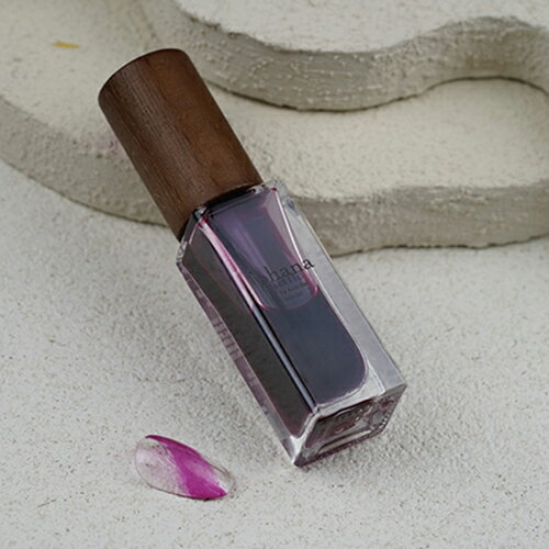 02　フラミンゴ アートがしやすい細筆で柔らかな発色が特徴。滲みにくく水彩アートに最適。 インクを使用するだけで絶妙な雰囲気のデザインに。豊富なカラーバリエーションで単色で使用しても楽しめます。 ※ご使用前によく振ってからお使いください。 ...