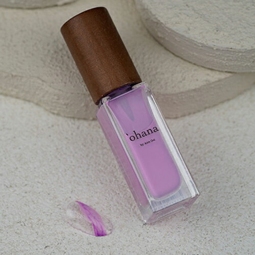 46　ネオンパープル アートがしやすい細筆で柔らかな発色が特徴。滲みにくく水彩アートに最適。 インクを使用するだけで絶妙な雰囲気のデザインに。 豊富なカラーバリエーションで単色で使用しても楽しめます。 ※ご使用前によく振ってからお使いくださ...