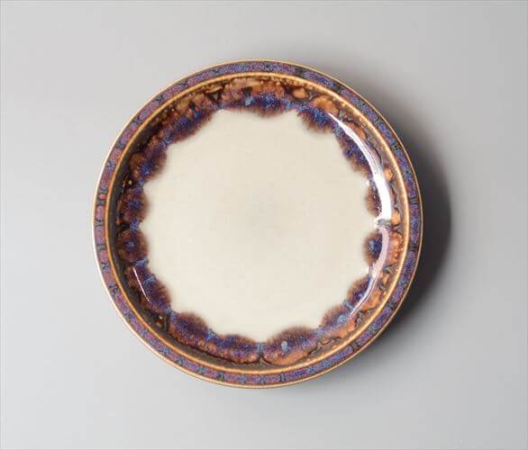 洗練された北欧ヴィンテージを演出！デンマークの陶器メーカーB&GのMEXICOシリーズ・プレートです。メーカーが変遷していく中でデザイナーを勤め続けたJens.H.Quistgaard クイストゴーデザインのものになります。クイストゴーデザ...