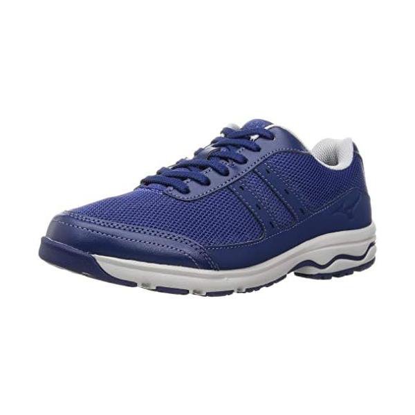 軽やかに、どこへでも。ゆったりな足入れとファスナーの便利さで手放せない1足に。3Eタイプ。