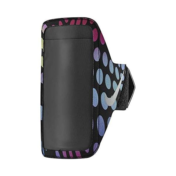 サイズ:フリーサイズ素材: 合成ゴム、ポリエステル、ナイロンカラー:ブラック/ダイナミックターコイズ(930)部門名:ユニセックス大人多機種のスマートフォン対応のアームバンド。クリアウィンドウがタッチスクリーン操作に対応かつ画面を保護。リフ...