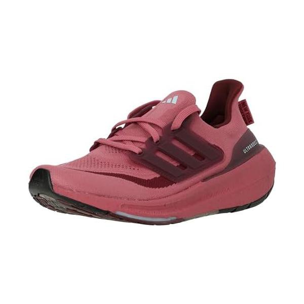 ウルトラブースト LIGHT / ULTRABOOST LIGHTUltraboostランニングシューズ。アディダスPRIMEKNIT+アッパーがサポート力とフィット感を提供し、BOOSTクッショニングがエネルギーリターンとレスポンスをもた...