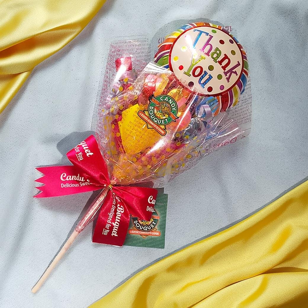 お菓子が咲いた！ハッピーバルーンブーケ 内容 準チョコ5個 キャンディ4個 サイズ 高さ340×横160×奥行70mm 賞味期限 1ヶ月以上〜 原産国 日本 保存方法 高温多湿をお避け下さい CANDY BOUQUETについて CANDY ...