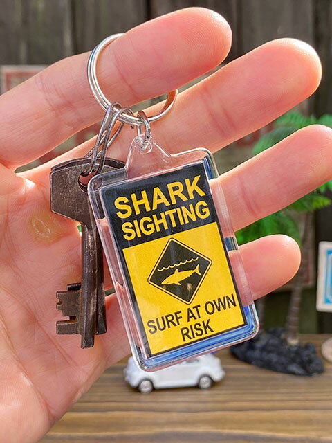 よく一緒に購入されている商品モアイ　おもしろティッシュボックス　アメリカン5,280円★アウトレット★　ラットフィンクのノースモーキ770円ムーンアイズ　ショッピングバスケット　　単品　3,300円ハワイをクルマで走ってると目にする道路標識...