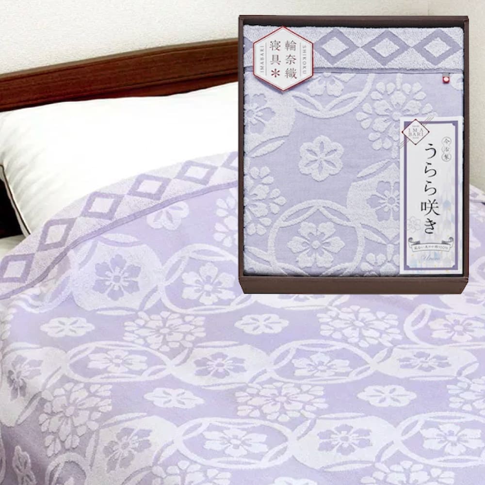 〇商品名：今治 うらら咲き タオルケット ITU66080〇商品内容：商品1400×1800mm〇材質：綿100%〇商品説明：さらりと爽やかな、飾らない肌触り。 日々触れるものだからこそ、肩の力を抜いてゆったりとご使用いただけるような、自然...