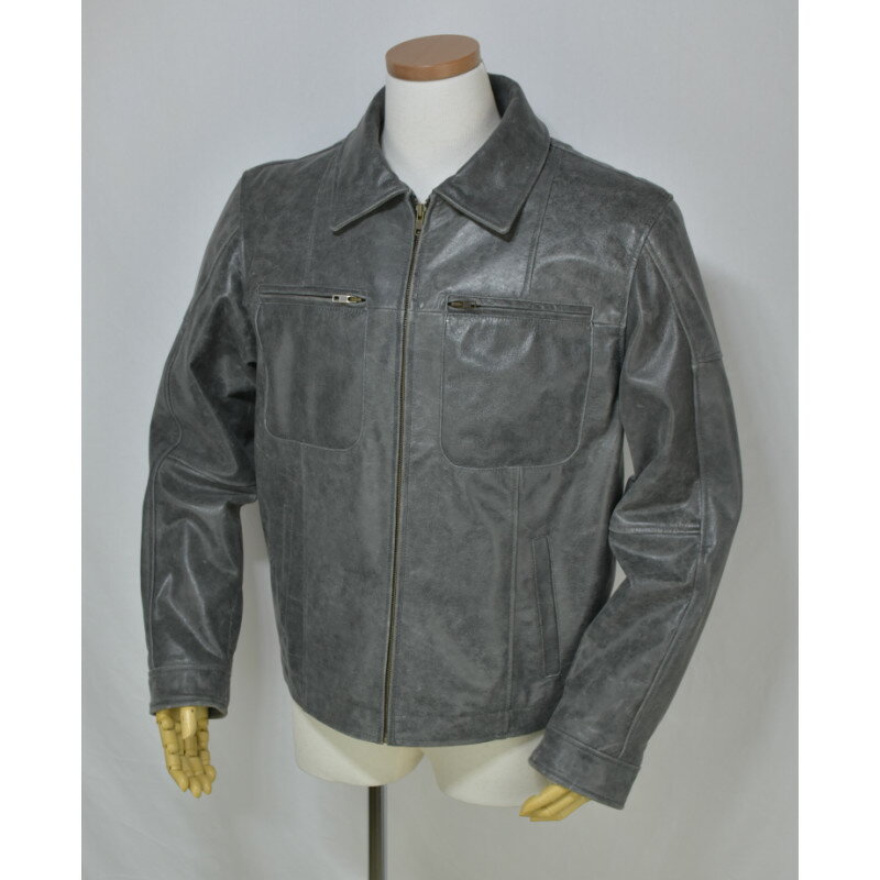 ヴィンテージ加工、Buffalo Leatherジャケット 【新品】サンプル品グレー返品不可 ・通常ロットより袖が3cm程長くなっています。 ・ウェストにベルトがありません。 ・袖のスナップが無く、丸袖になっています。 ・サンプル品に付き、...