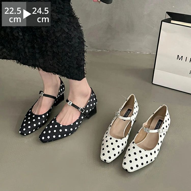 STAFFCOMMENT パンプス素足はもちろん、ソックス合わせもサマになる全体的に柔らかい素材感で、足が痛くなりにくいのが嬉しいポイント。しっかり包んでくれるので歩きやすいのも嬉しい。商品内容 パンプス取り扱いサイズ 22.5cm～24....