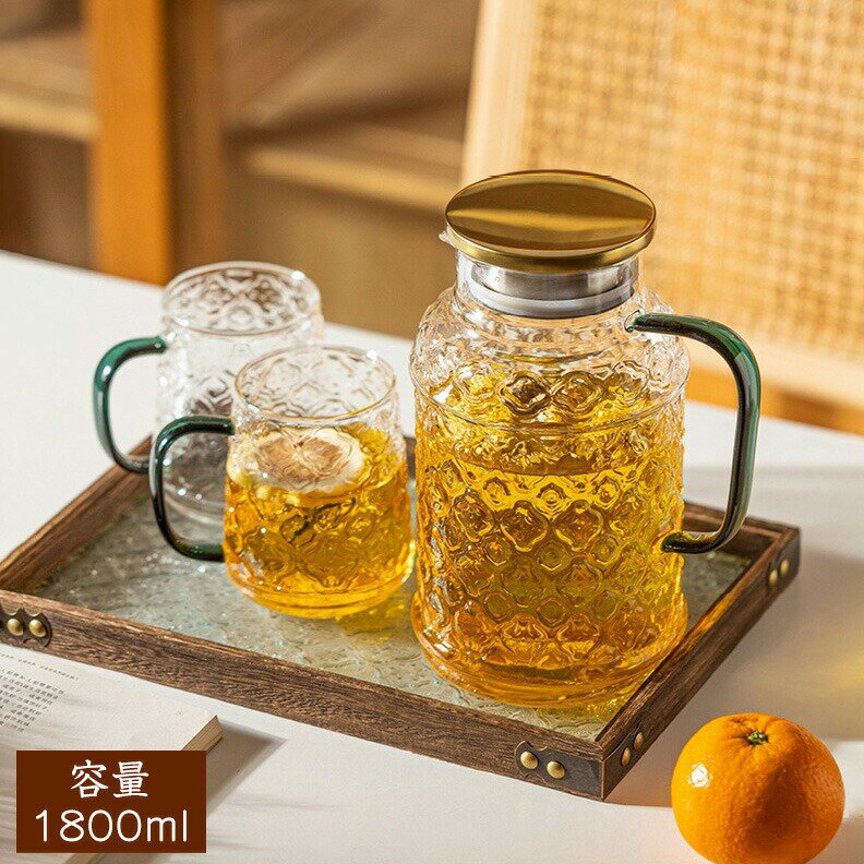 商品仕様【直火対応】耐熱のホウケイ酸ガラスで作られて、ビーカーと同じ材質で、直火可能なガラス ポットです【簡単に洗える】ボトルの口径が大きく、手が直接差し込めて清潔できます【-20℃～150℃対応】麦茶、紅茶、ジュース、コーヒー、ミルクなど...