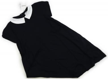 　ブランド 　pom ponette(ポンポネット) 　カテゴリー 　ワンピース 　サイズ 　150サイズ 　色 　ダークネイビー、白 　状態 　N 　記名 　なし 　ジャンル 　Girl 新品タグ付き。レーヨンやナイロン配合生地、裏地はあ...