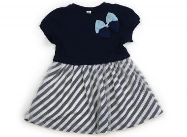 　ブランド 　apres les cours(アプレレクール) 　カテゴリー 　ワンピース 　サイズ 　90サイズ 　色 　紺・アイボリー・グレー 　状態 　★★★★ 　記名 　なし 　ジャンル 　Girl 全体に使用感はありますが、目立っ...