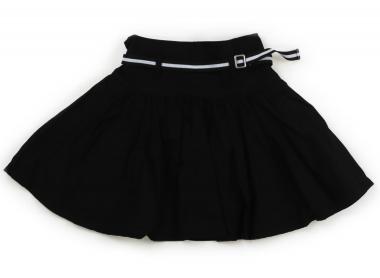 　ブランド 　Kate Spade(ケイトスペード) 　カテゴリー 　スカート 　サイズ 　120サイズ 　色 　ブラック 　状態 　★★★ 　記名 　なし 　ジャンル 　Girl ハリのあるコットン地。裏地付き。脇ファスナーあきで、ウエス...