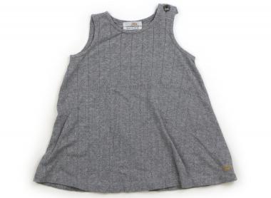 　ブランド 　FITH(フィス) 　カテゴリー 　タンクトップ・キャミソール 　サイズ 　90サイズ 　色 　グレー 　状態 　★★ 　記名 　なし 　ジャンル 　Girl コットン素材。左肩ボタンホールです。全体的に毛羽立ちがあります。や...