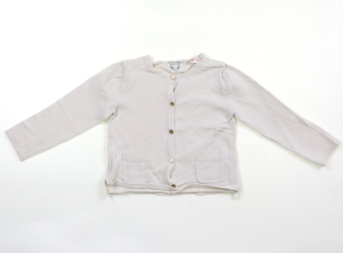 　ブランド 　ZARA(ザラ) 　カテゴリー 　カーディガン 　サイズ 　95サイズ 　色 　ホワイト 　状態 　★★ 　記名 　なし 　ジャンル 　Girl 実際のサイズ表記は98cmです。綿・ナイロンの薄手のニットです。やや毛羽立ちがあ...