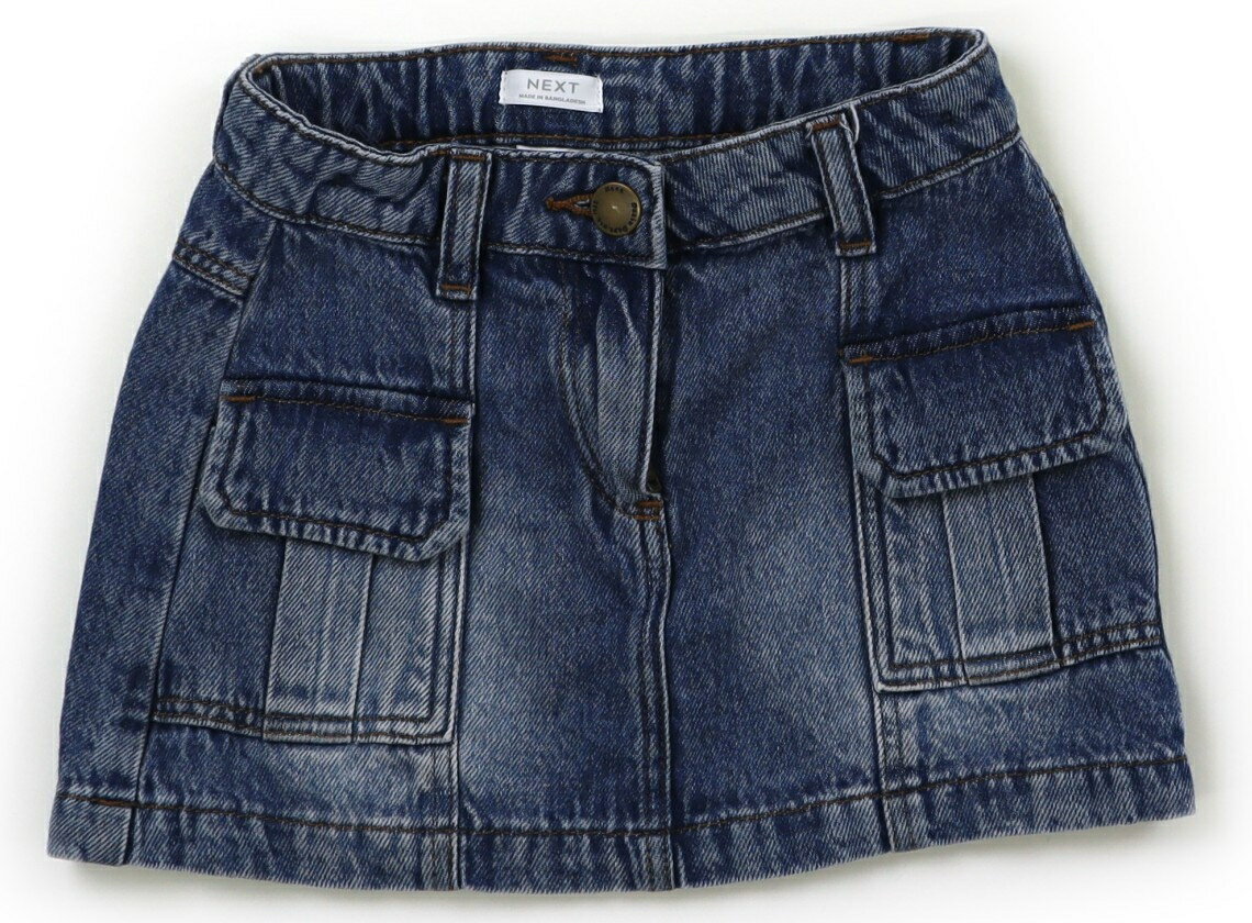 　ブランド 　NEXT(ネクスト) 　カテゴリー 　スカート 　サイズ 　95サイズ 　色 　インディゴブルー 　状態 　★★ 　記名 　なし 　ジャンル 　Girl 実際のサイズ表記は98cm。デニム生地、サイズ調整ゴムが付いています。お...