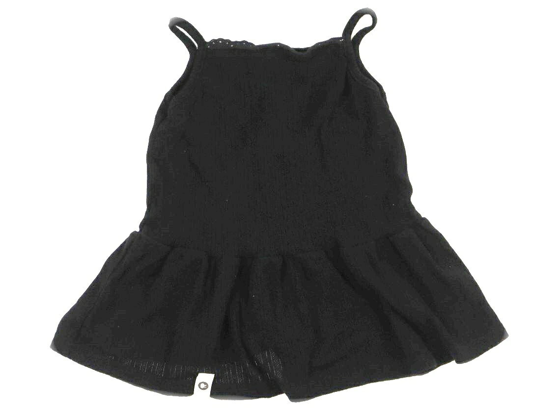 　ブランド 　Arim Closet(アリムクローゼット) 　カテゴリー 　チュニック 　サイズ 　90サイズ 　色 　黒 　状態 　★★★ 　記名 　なし 　ジャンル 　Girl 実際のサイズ表記はSです。ニット調。細かな毛羽の付着があり...