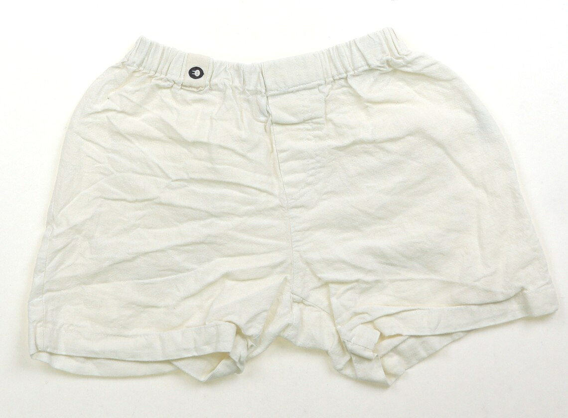 　ブランド 　Arim Closet(アリムクローゼット) 　カテゴリー 　ショートパンツ 　サイズ 　110サイズ 　色 　ホワイト 　状態 　★★★ 　記名 　なし 　ジャンル 　Girl Mサイズ表記。綿・麻の混合生地で、透け感のあり...