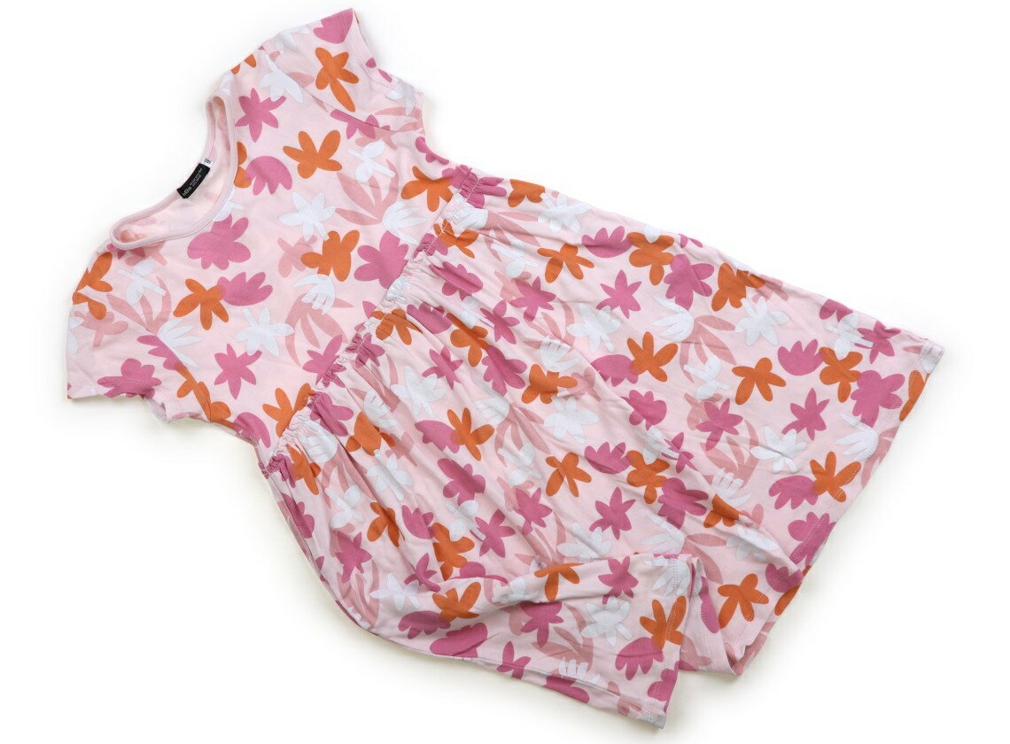 　ブランド 　BeBe(べべ) 　カテゴリー 　ワンピース 　サイズ 　140サイズ 　色 　ピンク・オレンジ・花柄 　状態 　★★（返品不可） 　記名 　なし 　ジャンル 　Girl 綿カットソー地。若干色褪せ・毛羽立ちがあり、前身頃に、...
