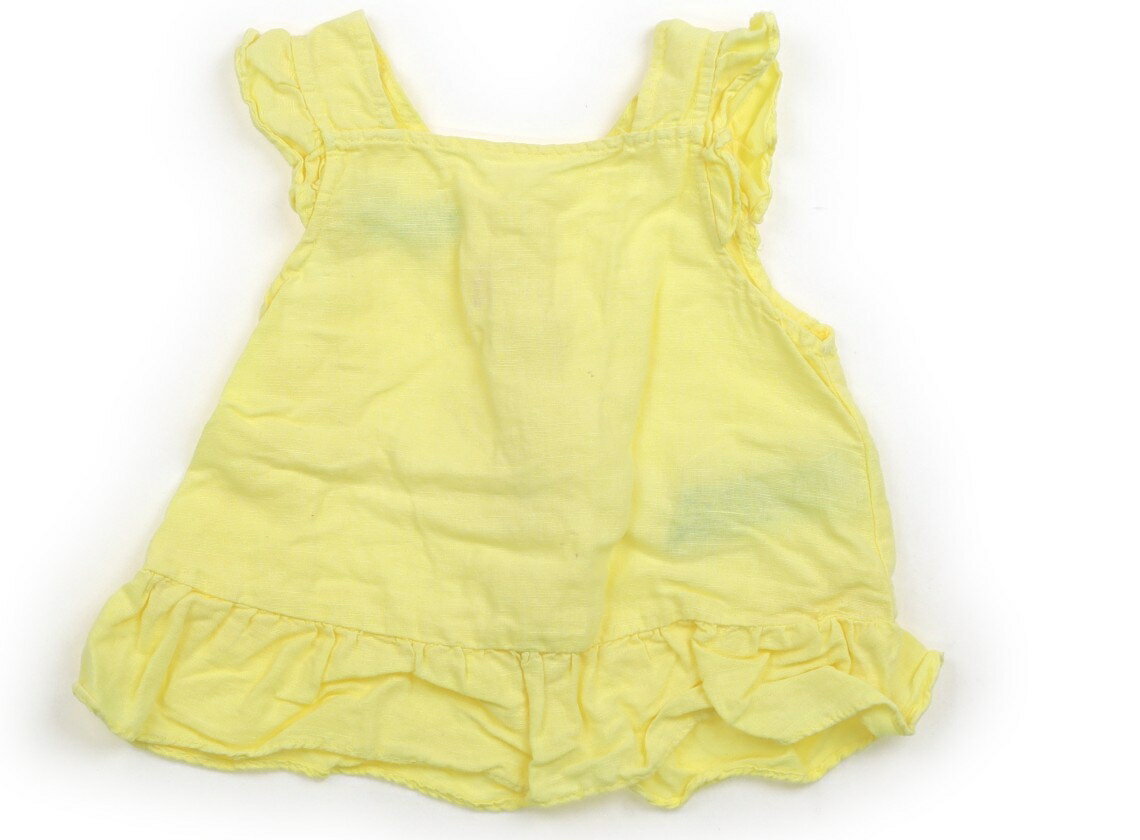 　ブランド 　ZARA(ザラ) 　カテゴリー 　シャツ・ブラウス 　サイズ 　95サイズ 　色 　黄色 　状態 　★★★★ 　記名 　なし 　ジャンル 　Girl 実際のサイズ表記は98cmです。後ろボタンあきです。目立った汚れのない良品で...