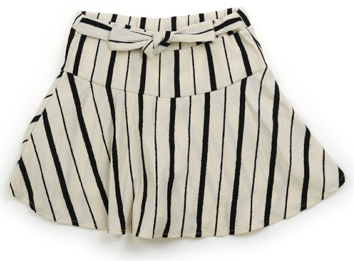 　ブランド 　ZARA(ザラ) 　カテゴリー 　スカート 　サイズ 　150サイズ 　色 　オフホワイト、黒 　状態 　★★★★ 　記名 　なし 　ジャンル 　Girl 実際のサイズ表記は11-12/152cmです。ウエストは半分ゴムです。...