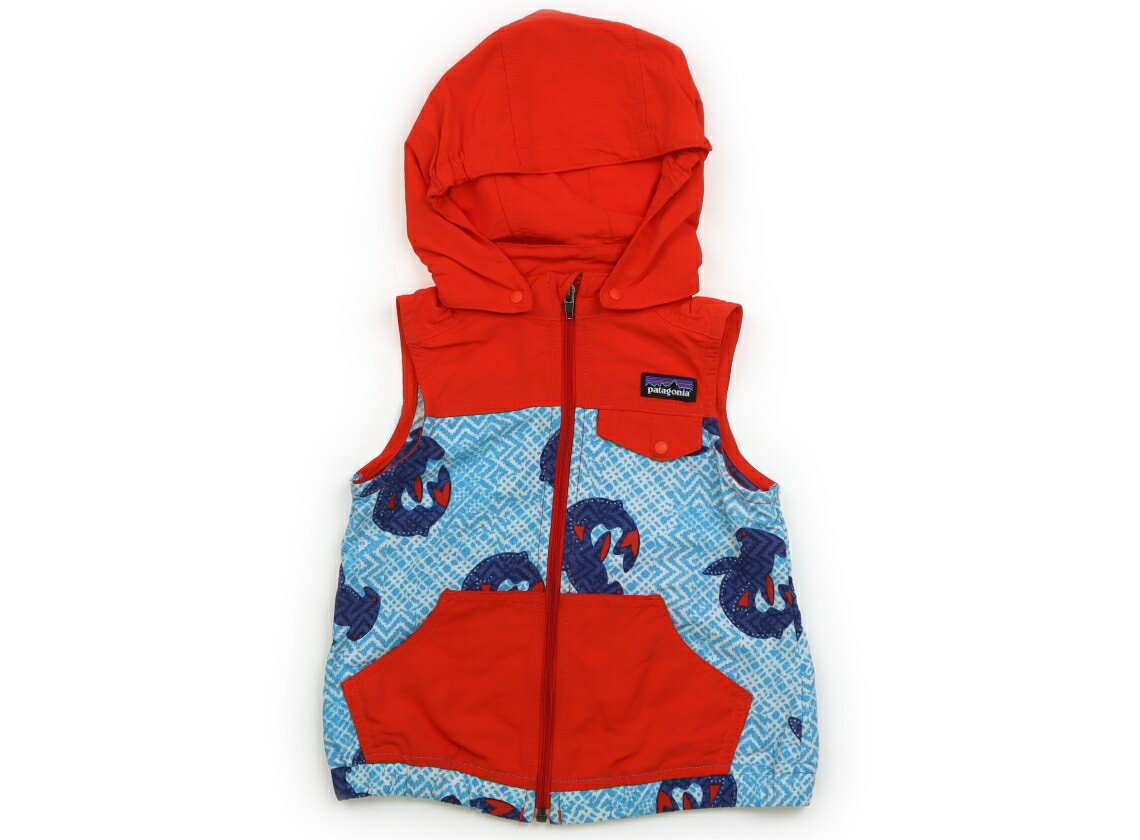 　ブランド 　Patagonia(パタゴニア) 　カテゴリー 　ベスト 　サイズ 　100サイズ 　色 　赤、ブルー、サメ柄 　状態 　★★★★ 　記名 　なし 　ジャンル 　Boy 実際のサイズ表記は4Tです。薄手のナイロン素材で、フード...
