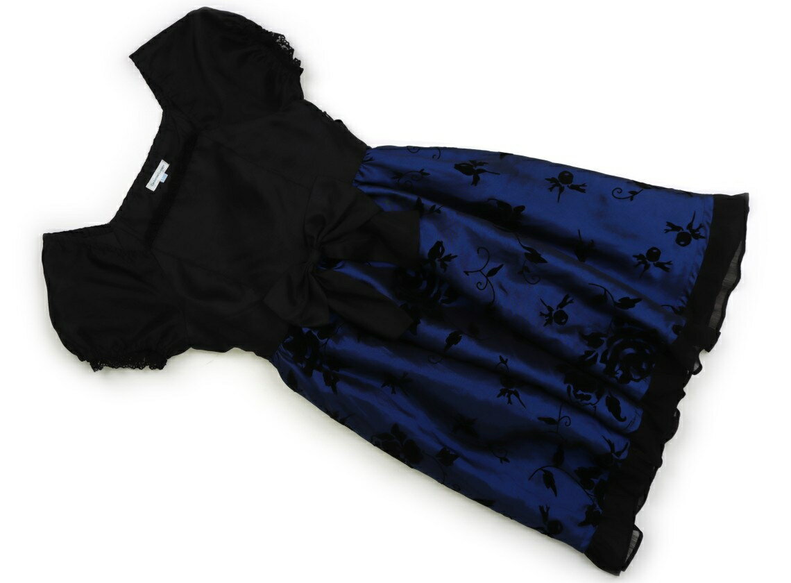 　ブランド 　Catherine Cottage(キャサリン・コテージ) 　カテゴリー 　ドレス 　サイズ 　130サイズ 　色 　ネイビー　黒 　状態 　★★★★ 　記名 　なし 　ジャンル 　Girl やや光沢のあるポリ地。ウエストリボ...