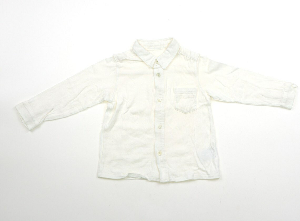 　ブランド 　COMME CA DU MODE(コムサデモード) 　カテゴリー 　シャツ・ブラウス 　サイズ 　90サイズ 　色 　オフホワイ 　状態 　★★★ 　記名 　なし 　ジャンル 　Boy カットソー地。ボタン部分、裾、ヨレ感あり...