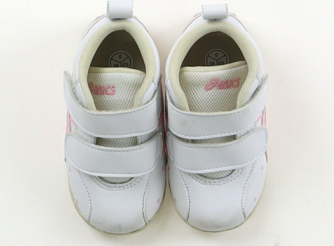 　ブランド 　Asics(アシックス) 　カテゴリー 　スニーカー 　サイズ 　靴13cm〜 　色 　ホワイトピンク 　状態 　★★★ 　記名 　なし 　ジャンル 　Girl 実際のサイズ表記は13。つま先に擦れあり。薄汚れていますが、まだ...