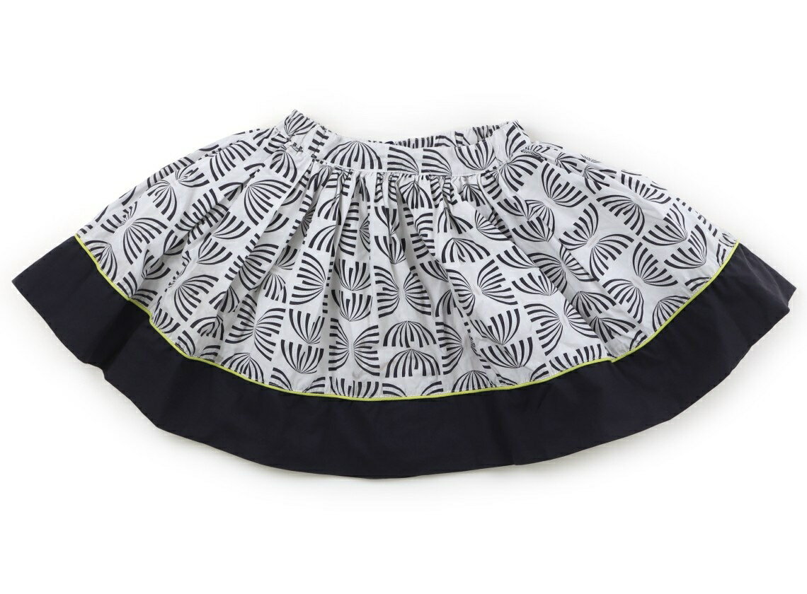 　ブランド 　OBAIBI(オバイビ) 　カテゴリー 　スカート 　サイズ 　120サイズ 　色 　ホワイト、ネイビー 　状態 　★★ 　記名 　なし 　ジャンル 　Girl OKAIDIです。シャツ生地、裏地付き。実際のサイズ表記は128...