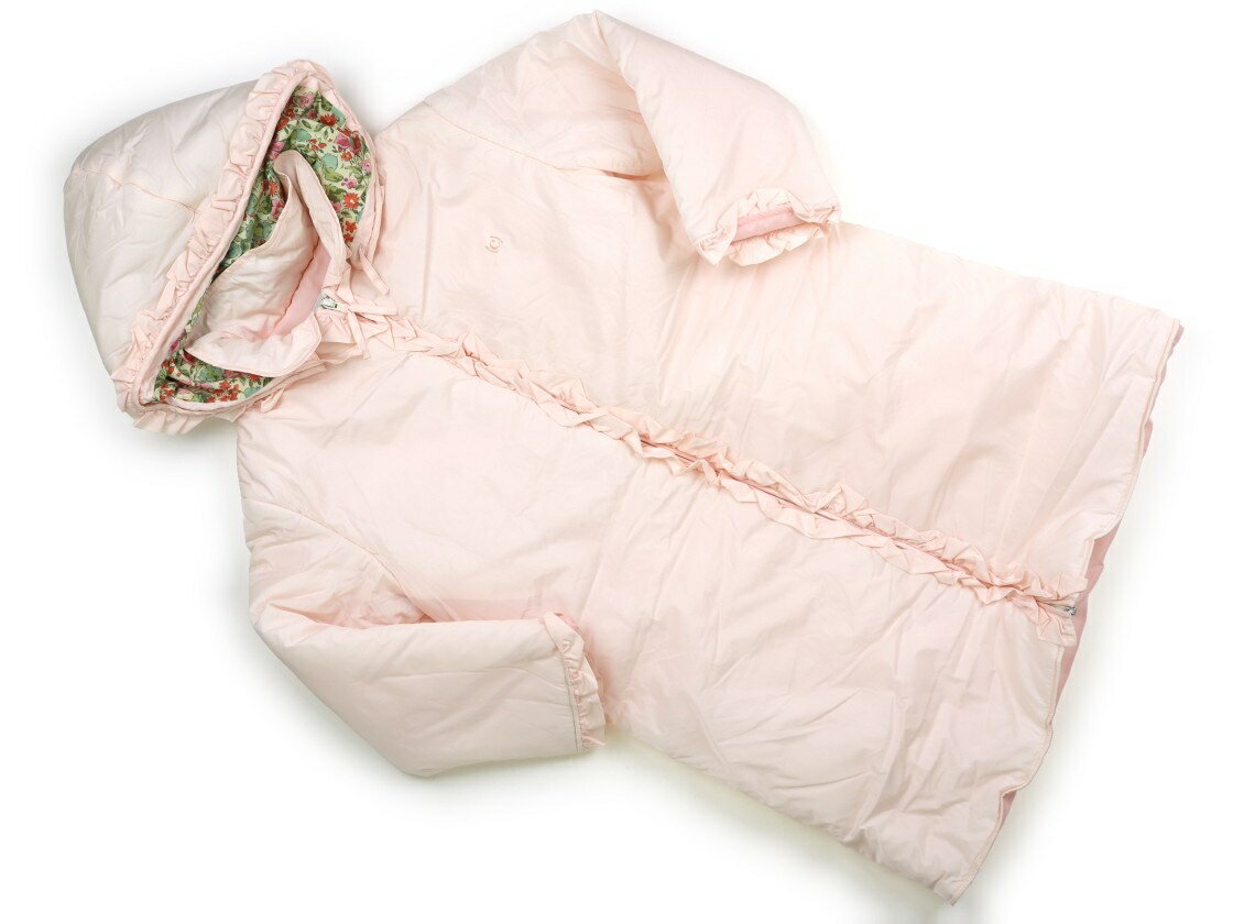 　ブランド 　cacharel(キャシャレル) 　カテゴリー 　コート・ジャンパー 　サイズ 　130サイズ 　色 　薄ピンク 　状態 　★★★★ 　記名 　なし 　ジャンル 　Girl ナイロン・アクリル素材。中綿入り。フードの取り外しが...