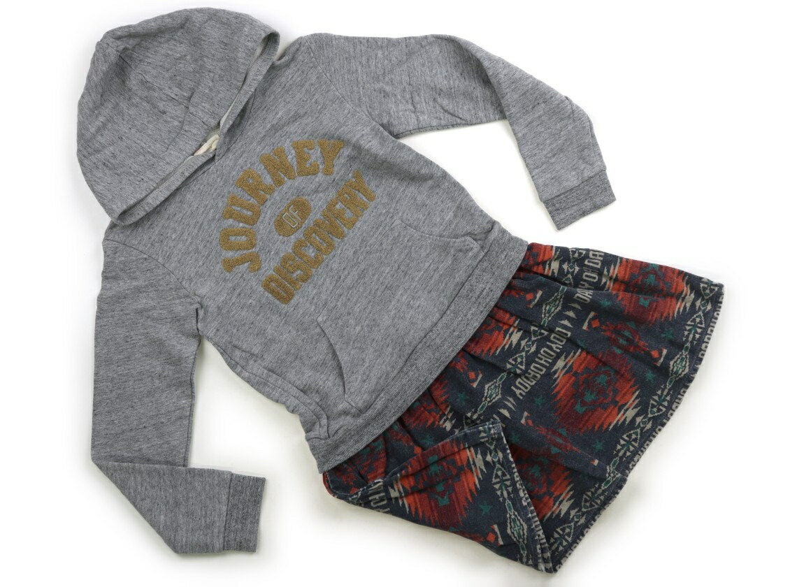 　ブランド 　Daddy Oh Daddy(ダディーオーダディー) 　カテゴリー 　ワンピース 　サイズ 　140サイズ 　色 　グレーネイビーレッドホワイト 　状態 　★★★ 　記名 　なし 　ジャンル 　Girl 上はスウェットパーカー...