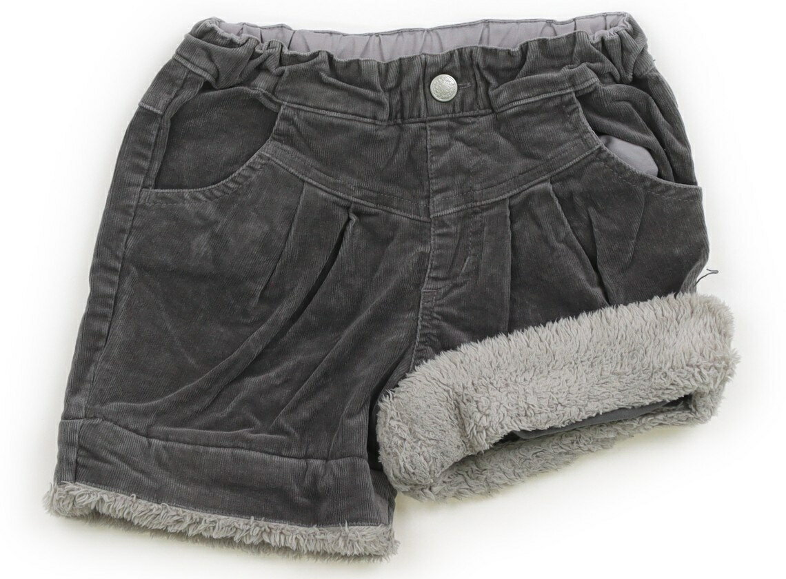 　ブランド 　BeBe(べべ) 　カテゴリー 　ショートパンツ 　サイズ 　110サイズ 　色 　グレー 　状態 　★★★ 　記名 　なし 　ジャンル 　Girl コーデュロイ。ボアフリース。ウエストのゴムは交換穴があります。ボアフリースの...