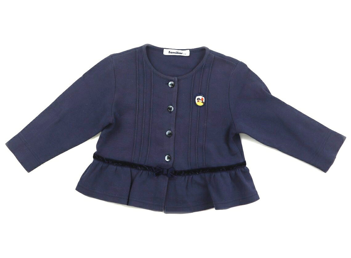 　ブランド 　familiar(ファミリア) 　カテゴリー 　カーディガン 　サイズ 　110サイズ 　色 　ネイビー 　状態 　★★ 　記名 　なし 　ジャンル 　Girl 綿・レーヨン・ナイロンのしっかりしたカットソー地で、リボンはベロ...