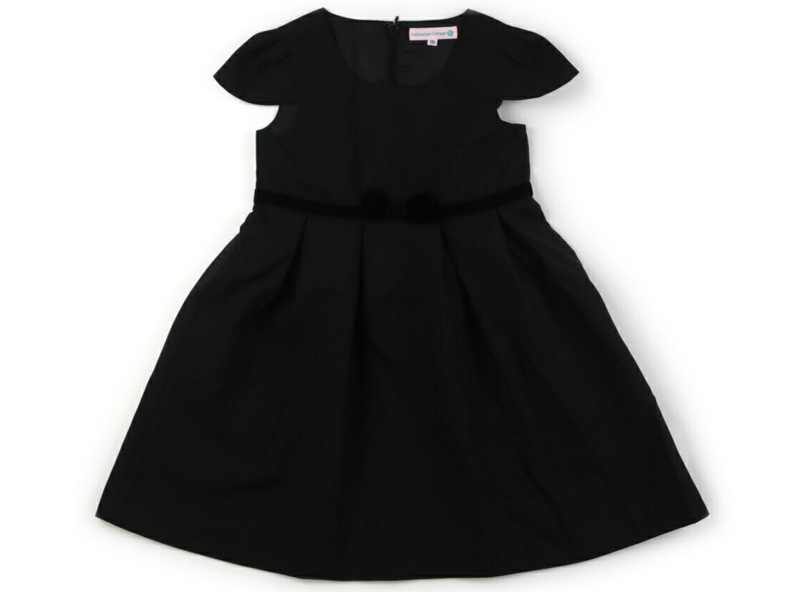 　ブランド 　Catherine Cottage(キャサリン・コテージ) 　カテゴリー 　ワンピース 　サイズ 　130サイズ 　色 　ブラック 　状態 　★★★ 　記名 　なし 　ジャンル 　Girl ポリエステル素材。裏地付き。後ろファ...