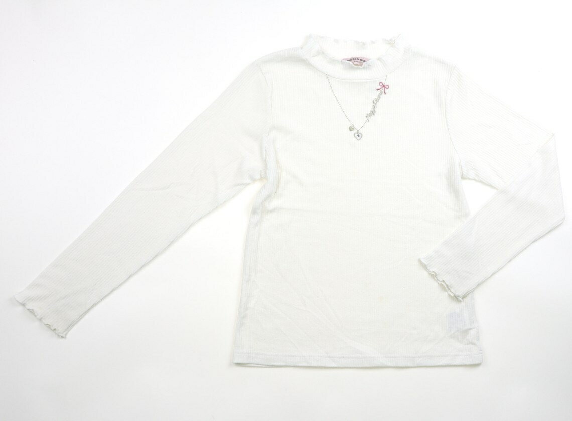 　ブランド 　mezzo piano(メゾピアノ) 　カテゴリー 　Tシャツ・カットソー 　サイズ 　150サイズ 　色 　ホワイト 　状態 　★★ 　記名 　なし 　ジャンル 　Girl リブカットソー。ネックレスデザイン。ラインストーン...
