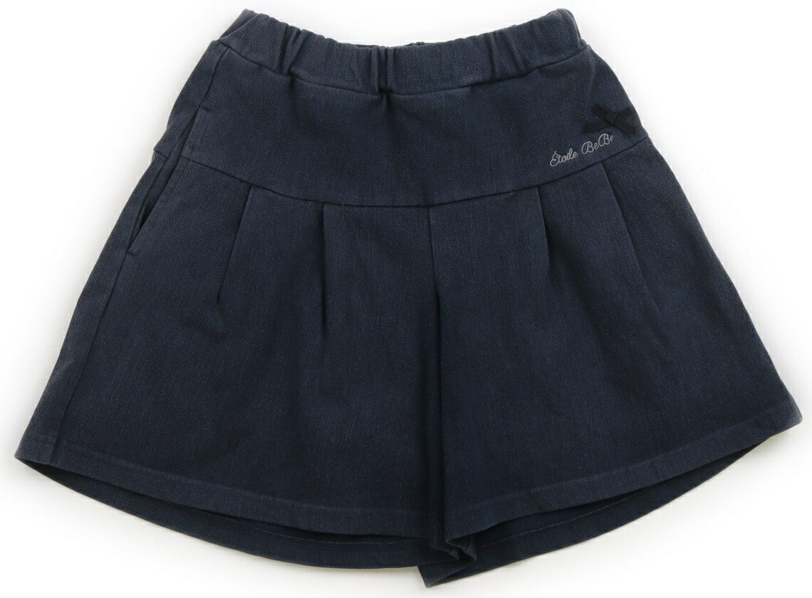 　ブランド 　BeBe(べべ) 　カテゴリー 　キュロット 　サイズ 　140サイズ 　色 　ネイビー 　状態 　★★ 　記名 　なし 　ジャンル 　Girl サイズ調整ゴムが付いています。ストレッチ性のある生地です。かなり強く色あせ、毛羽...