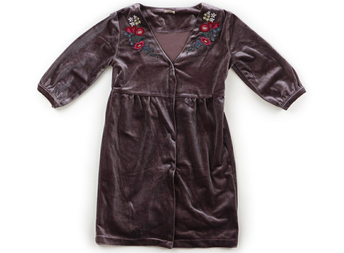 　ブランド 　petit main(プティマイン) 　カテゴリー 　カーディガン 　サイズ 　90サイズ 　色 　赤茶 　状態 　★★★ 　記名 　なし 　ジャンル 　Girl ロングジレのような、ベロアのアイテム。アタリ感がありますが、ま...