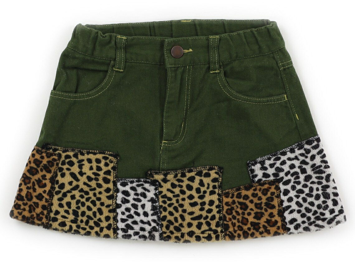　ブランド 　SLAP SLIP(スラップスリップ) 　カテゴリー 　スカート 　サイズ 　130サイズ 　色 　カーキ・レオパード 　状態 　★★★ 　記名 　なし 　ジャンル 　Girl デニム調生地。前ファスナー開きで、ウエストにはサ...