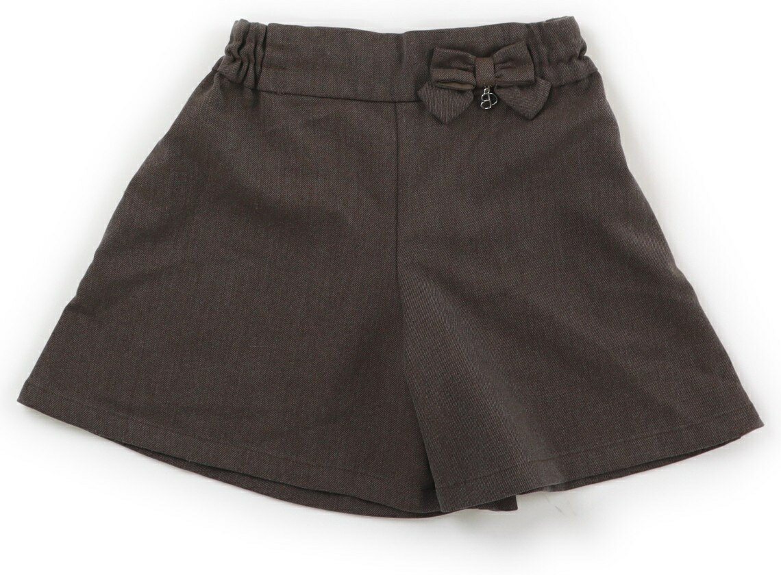 　ブランド 　BeBe(べべ) 　カテゴリー 　ショートパンツ 　サイズ 　120サイズ 　色 　ブラウン 　状態 　★★★ 　記名 　なし 　ジャンル 　Girl ウエストは総ゴムです。使用感はありますがまだまだお使いいただけそうです。 ...