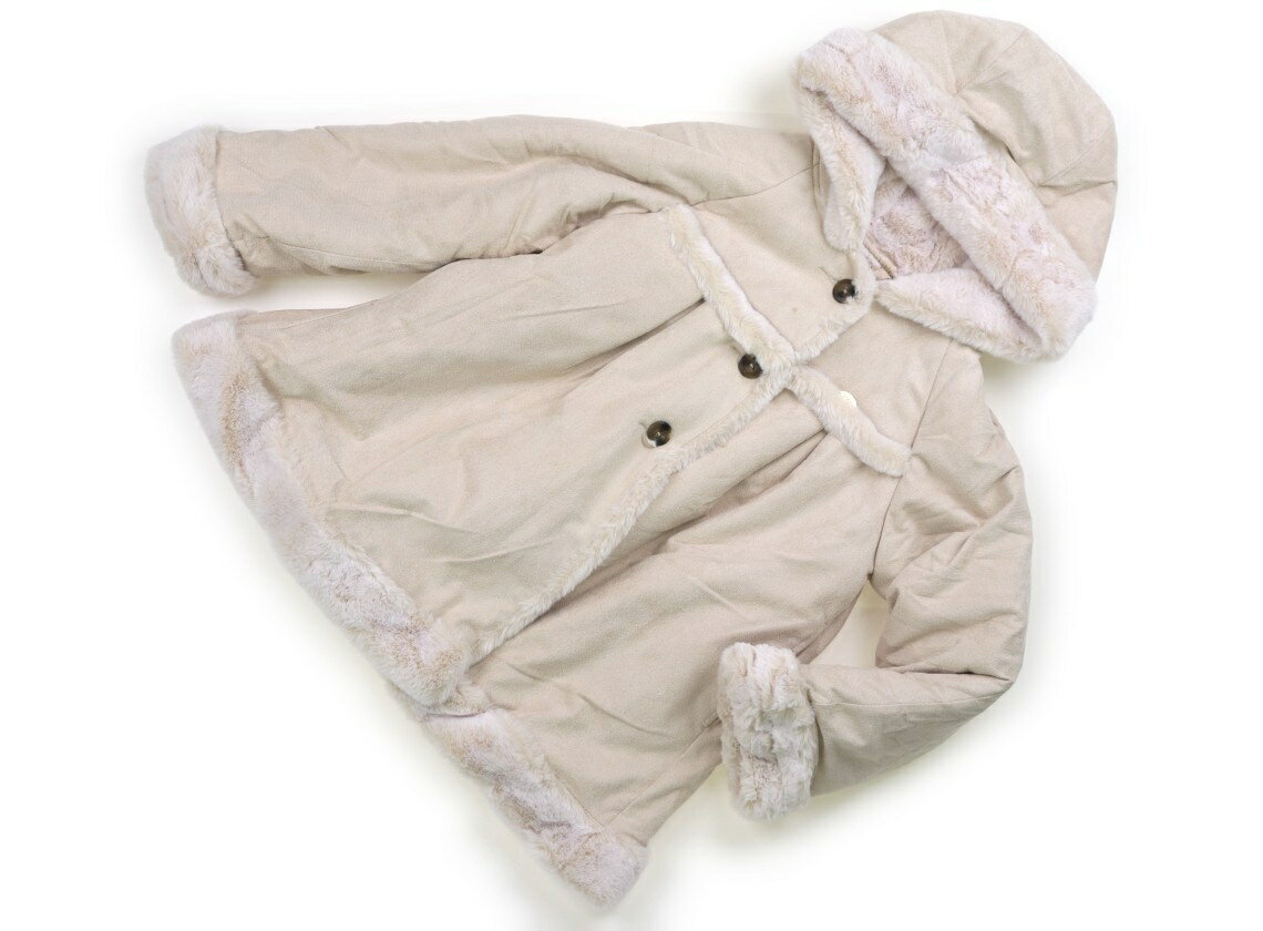 　ブランド 　SLAP SLIP(スラップスリップ) 　カテゴリー 　コート・ジャンパー 　サイズ 　130サイズ 　色 　アイボリー 　状態 　★★★ 　記名 　なし 　ジャンル 　Girl スエード調生地。ボアファー素材の裏地付き。フー...