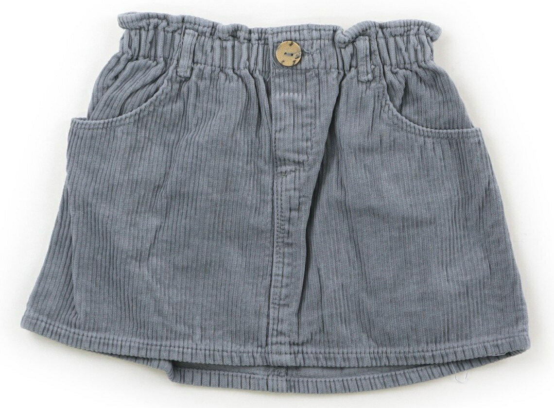 　ブランド 　ZARA(ザラ) 　カテゴリー 　スカート 　サイズ 　95サイズ 　色 　くすみブルー 　状態 　★★ 　記名 　なし 　ジャンル 　Girl 実際のサイズ表記は98cm。コーデュロイ生地、裏地はありません。ウエストは総ゴム...
