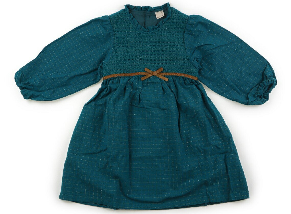 　ブランド 　petit main(プティマイン) 　カテゴリー 　ワンピース 　サイズ 　110サイズ 　色 　エメラルドグリーン、金チェック、リボン 　状態 　★★★★ 　記名 　なし 　ジャンル 　Girl シャツ生地。使用感はありま...