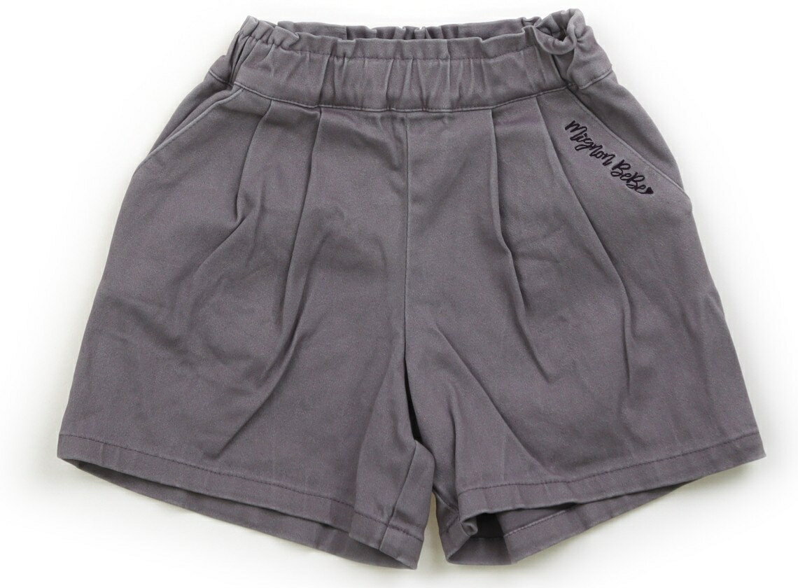 　ブランド 　BeBe(べべ) 　カテゴリー 　キュロット 　サイズ 　100サイズ 　色 　グレージュ　 　状態 　★★ 　記名 　なし 　ジャンル 　Girl ハリのある暖かみのある綿地。ウエストは総ゴムです。全体的にうっすら色褪せがあ...