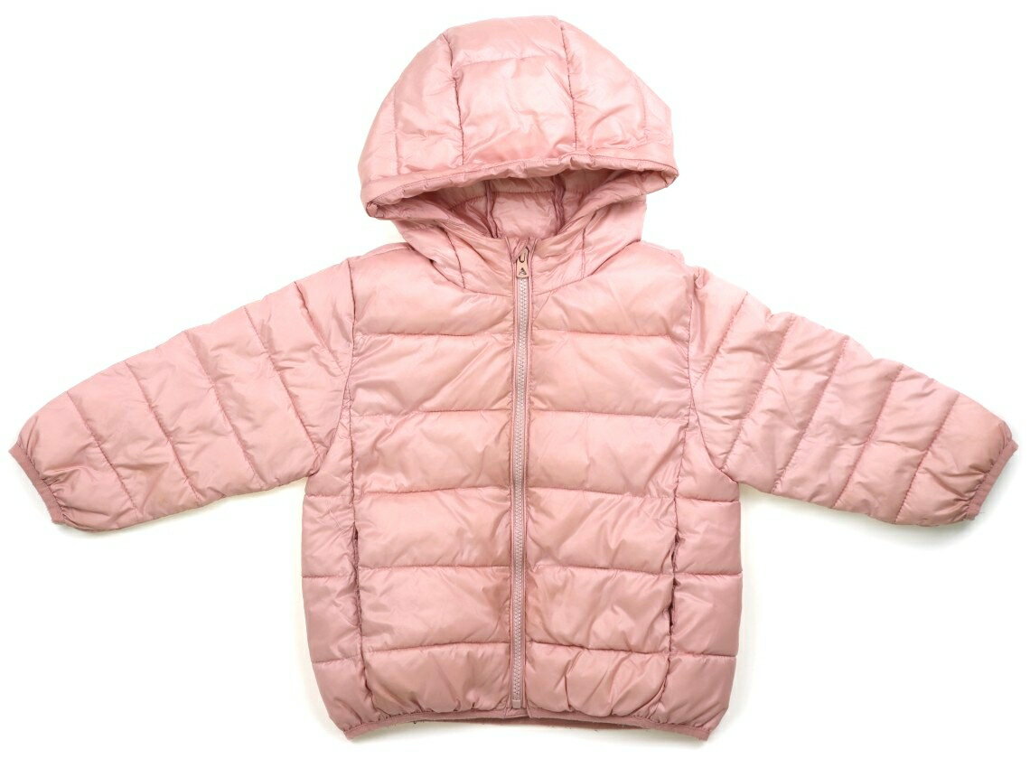 　ブランド 　ZARA(ザラ) 　カテゴリー 　コート・ジャンパー 　サイズ 　110サイズ 　色 　ピンク 　状態 　★★ 　記名 　なし 　ジャンル 　Girl 実際のサイズ表記は4-5YEARSです。品質タグが切られています。おそらく...