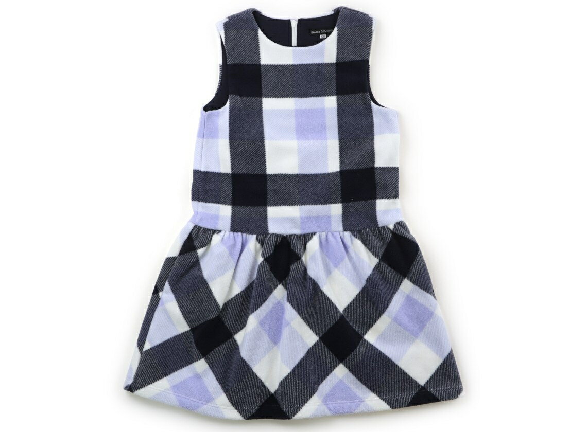 　ブランド 　BeBe(べべ) 　カテゴリー 　ジャンパースカート 　サイズ 　130サイズ 　色 　白、ネイビー、ライトブルーチェック 　状態 　★★★★ 　記名 　なし 　ジャンル 　Girl フリース生地で、背中にファスナーがあります...