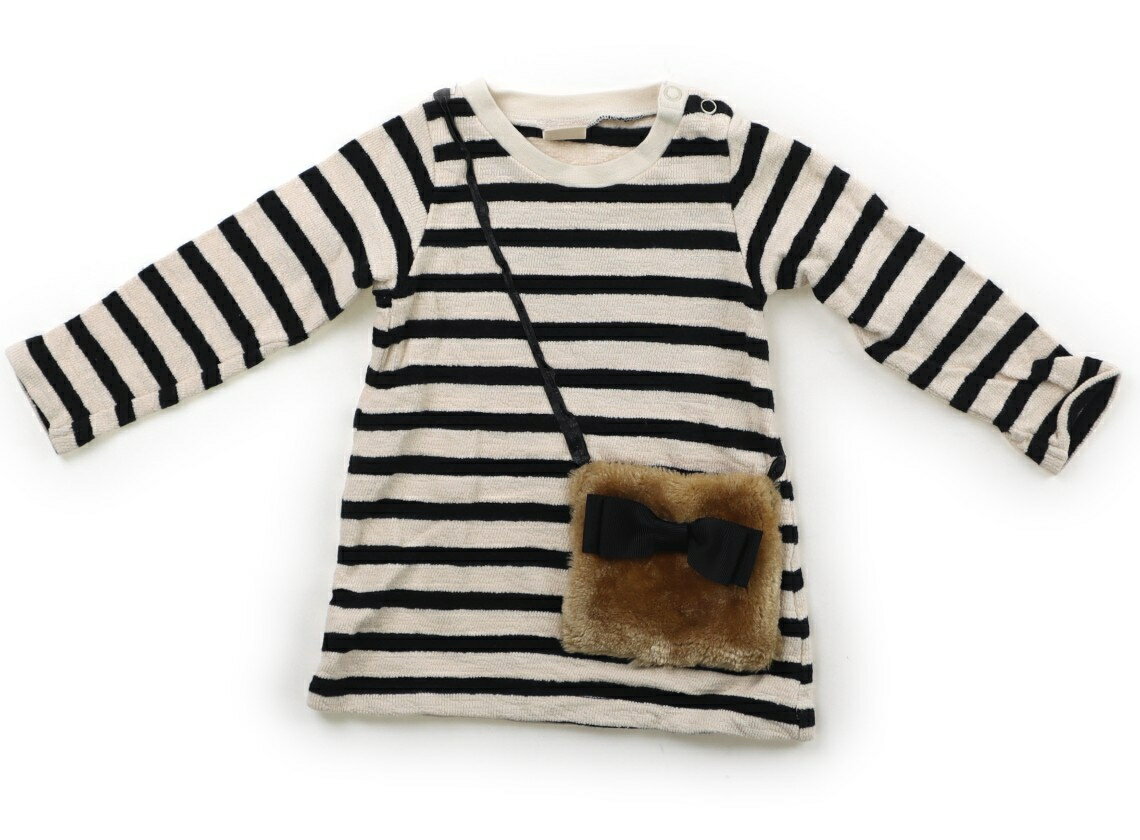 　ブランド 　petit main(プティマイン) 　カテゴリー 　Tシャツ・カットソー 　サイズ 　80サイズ 　色 　アイボリー・黒・ボーダー 　状態 　★★ 　記名 　なし 　ジャンル 　Girl 左肩スナップボタン付き。ポケット部分...