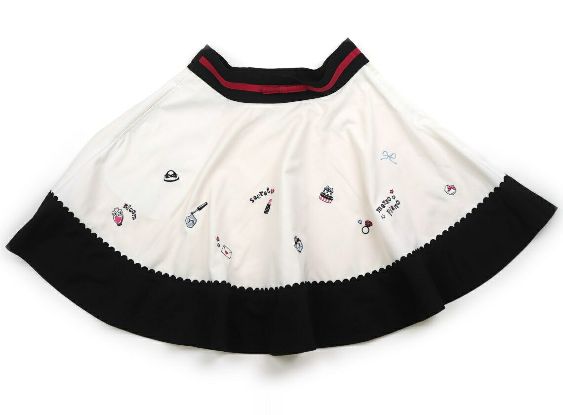 　ブランド 　mezzo piano(メゾピアノ) 　カテゴリー 　スカート 　サイズ 　150サイズ 　色 　白、黒、マゼンタ 　状態 　★★★★ 　記名 　なし 　ジャンル 　Girl コスメ柄。脇ファスナーあき。サイズ調整ゴムが付いて...